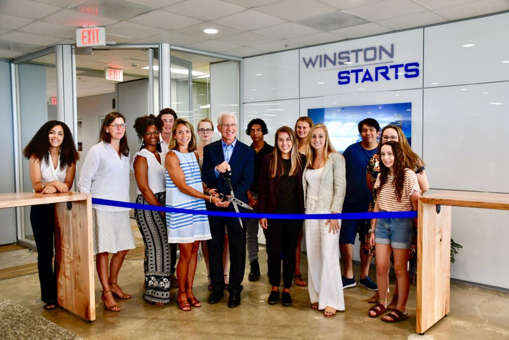Management Team - Winston Starts